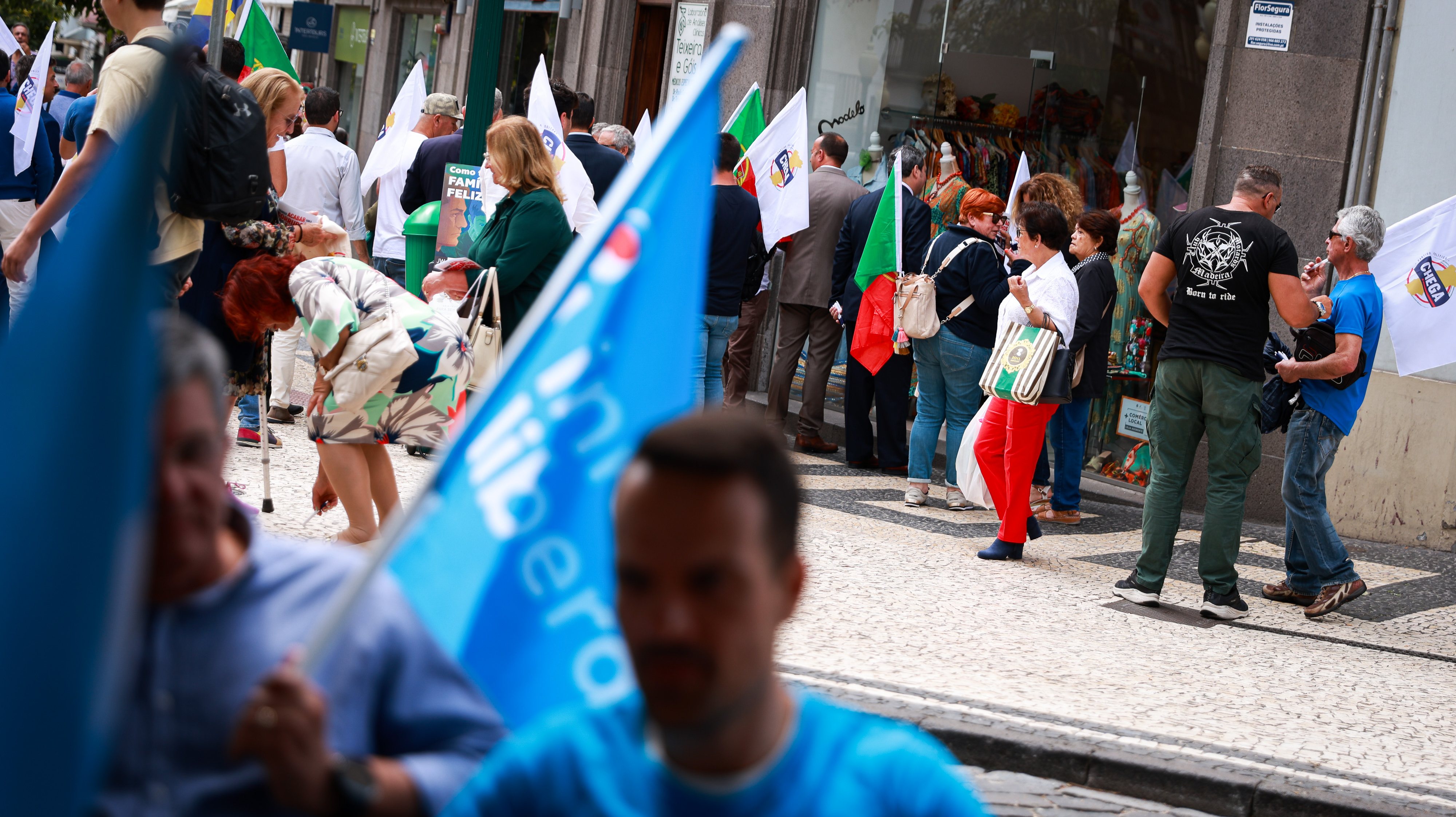 Preços dos passes Navegante mantêm-se iguais em 2020 – Observador Preços dos passes Navegante mantêm-se iguais em 2020 – Observador